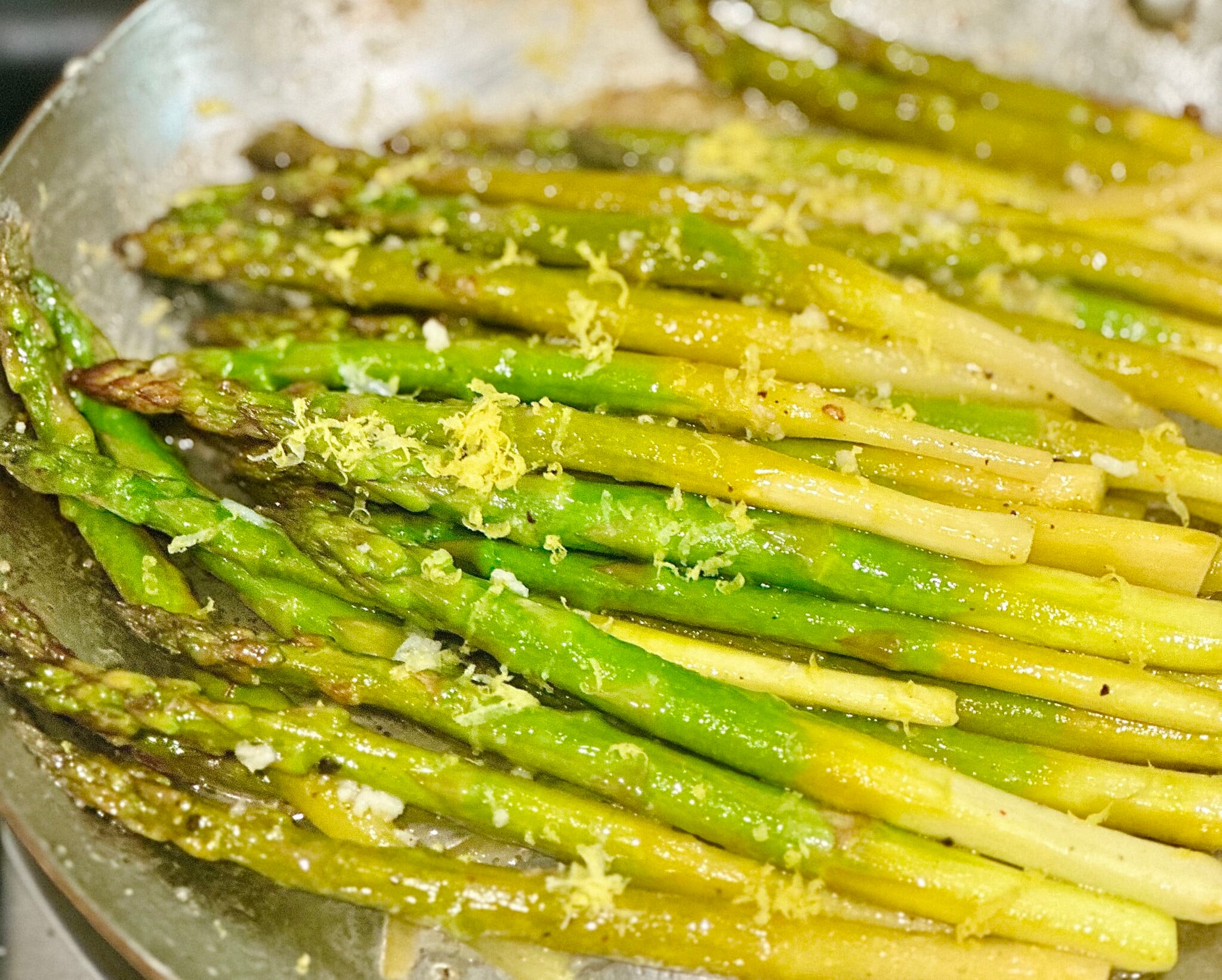 Easy Lemon Garlic Asparagus