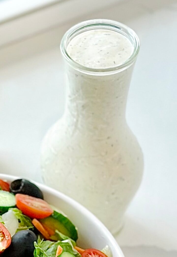 Easy Homemade Ranch Dressing Recipe: Tangy Buttermilk Flavor