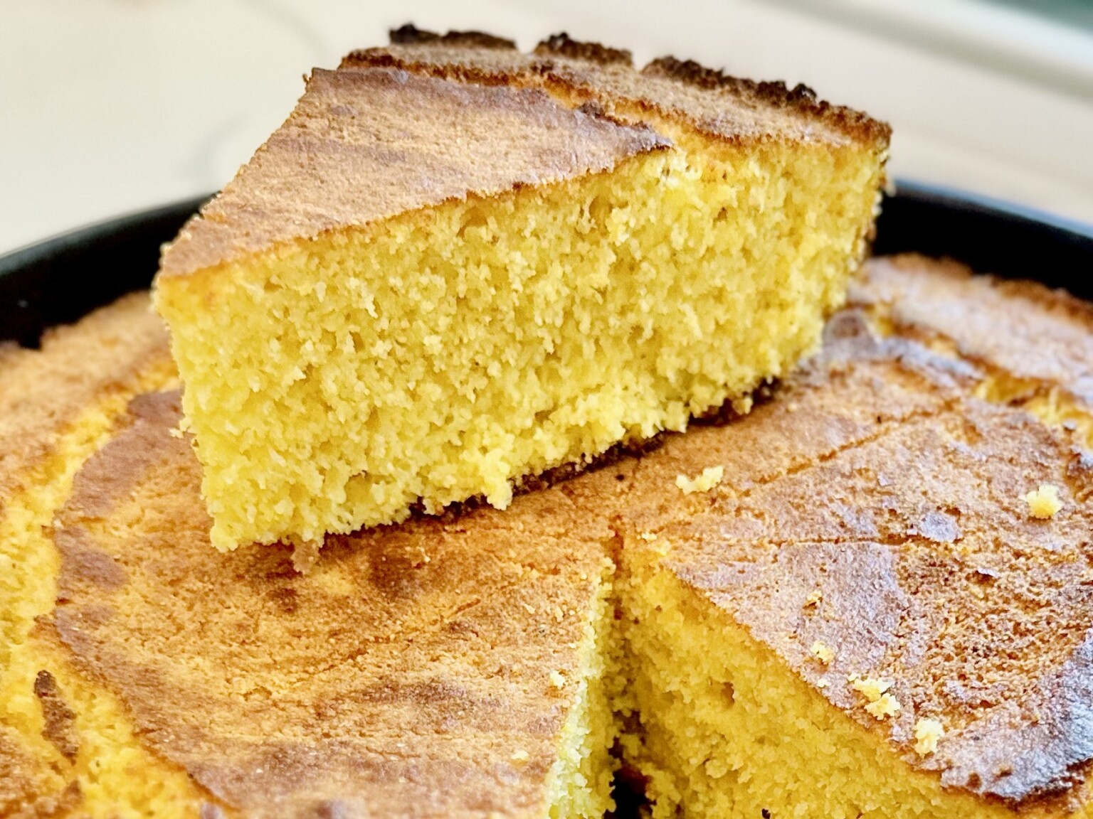 Easy Southern Buttermilk Cornbread: Iron Skillet-Style